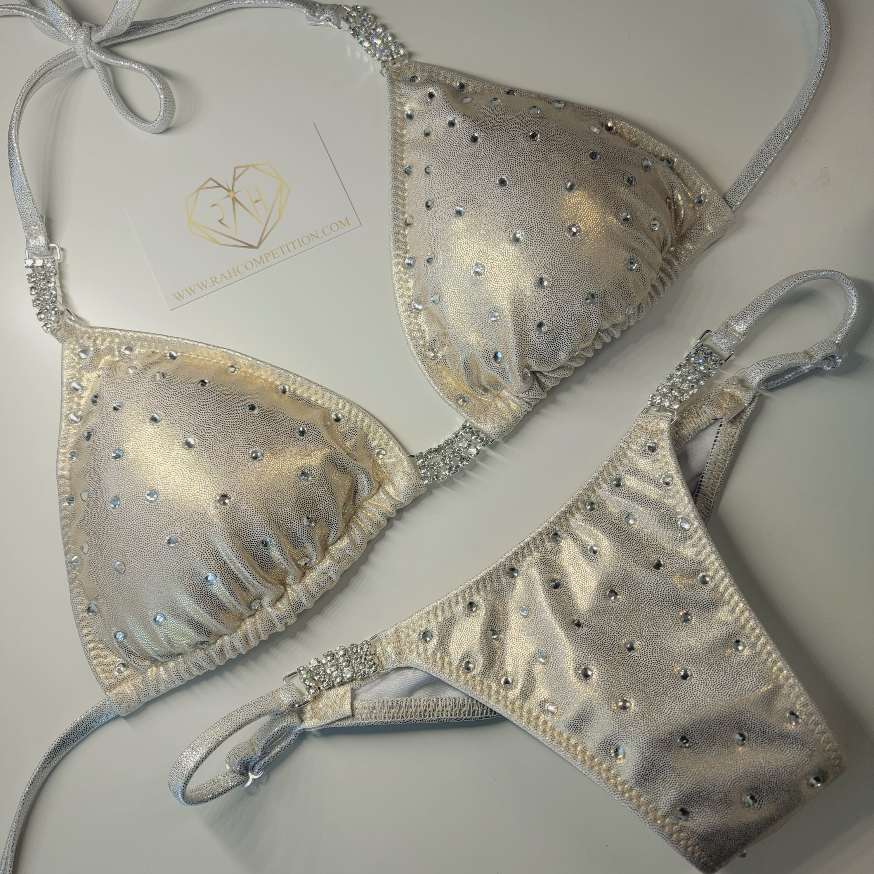 Lt. Gold Posing suit – RAH Competition